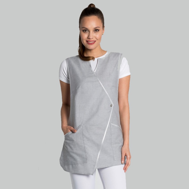 Dyneke, ropa y uniformes