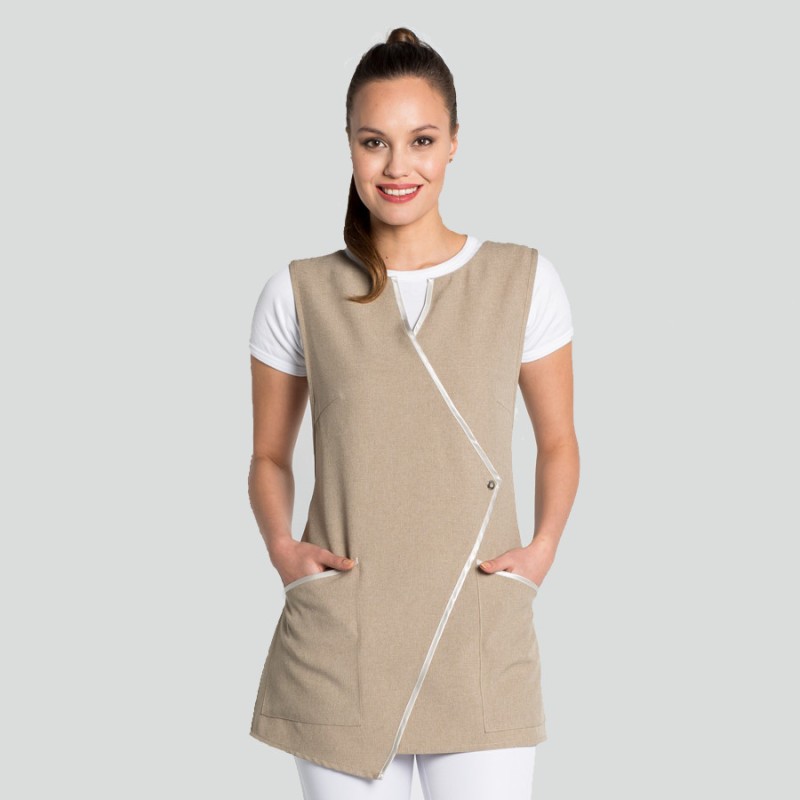 Dyneke, ropa y uniformes