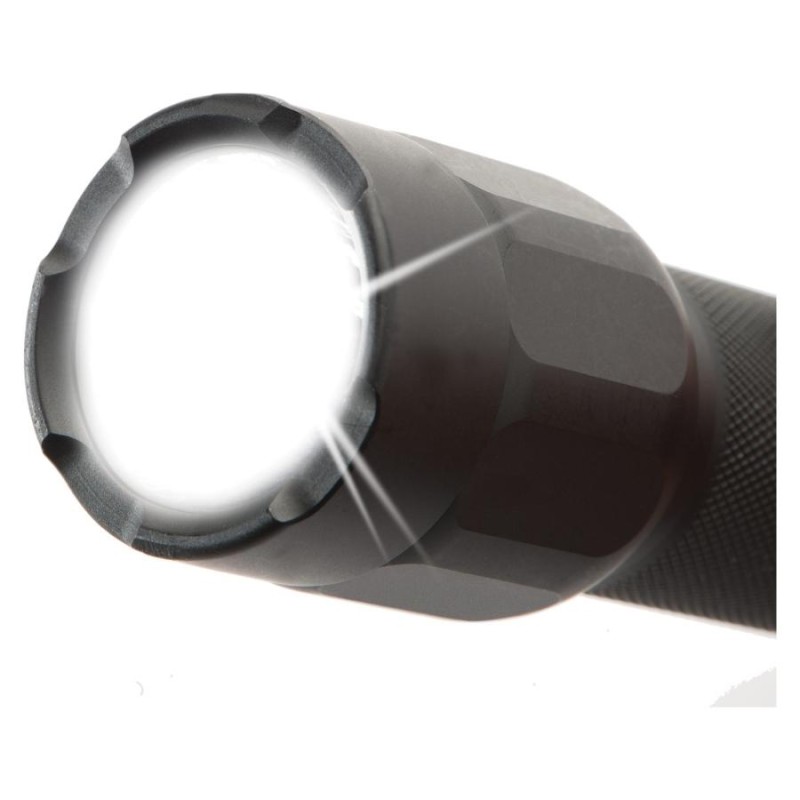 Linterna táctica ligera Peli 7000 negra