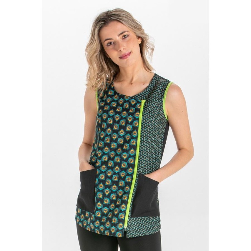 Dyneke, ropa y uniformes